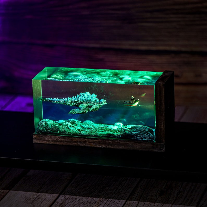 Swimming GODZILLA Epoxy Lamp – Laxy Art